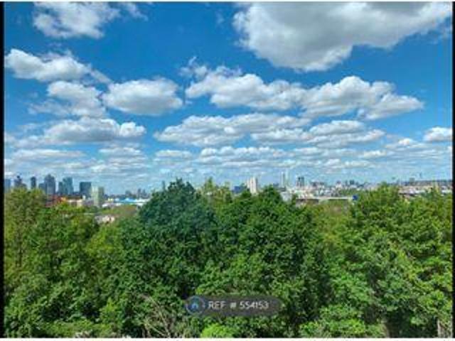 2 Bedrooms Flat for rent in Humber Road, London SE3