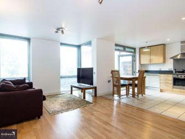2 Bedrooms Flat for rent in Hunt Close, Holland Park, London W11