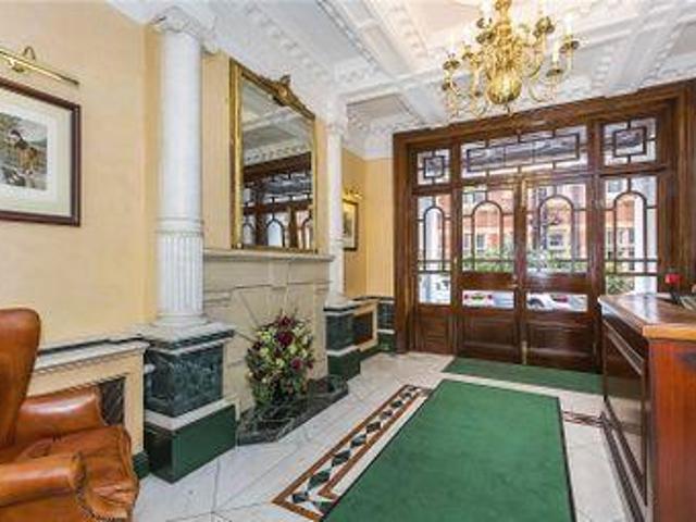 2 Bedrooms Flat for rent in Hyde Park Gate, Kensington, London SW7