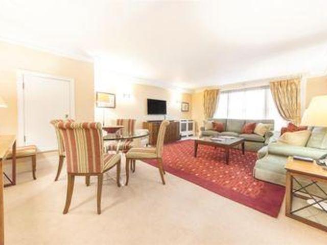 2 Bedrooms Flat for rent in Hyde Park Gate, London SW7