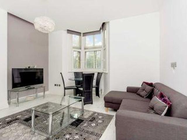 2 Bedrooms Flat for rent in Hyde Park Place, London W2