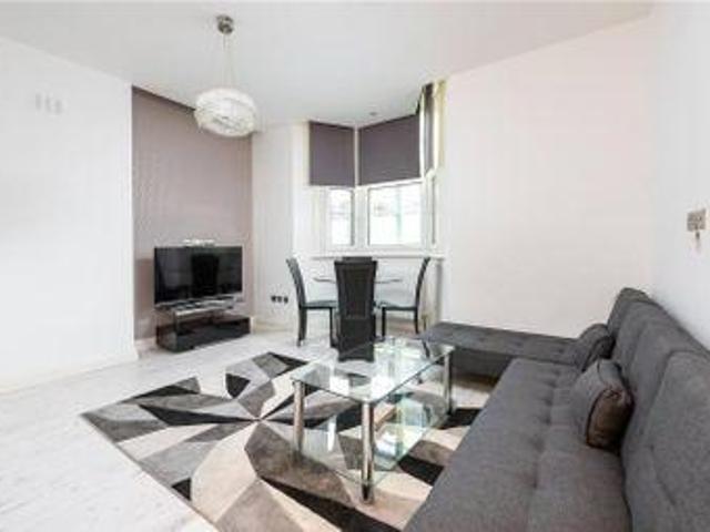 2 Bedrooms Flat for rent in Hyde Park Place, London W2