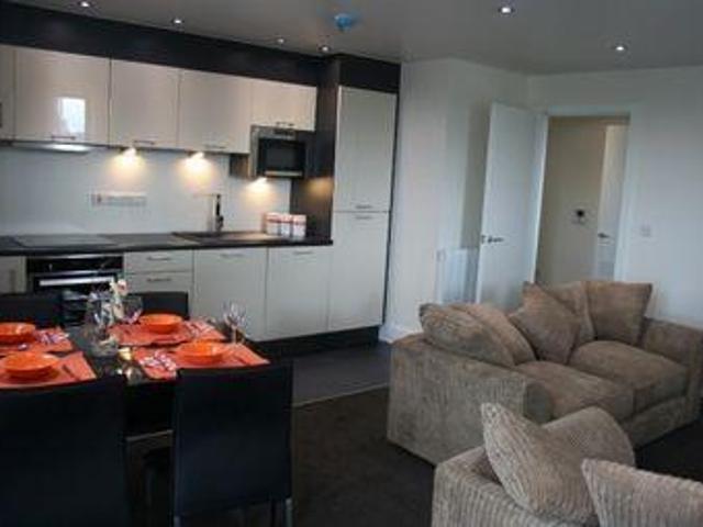 2 Bedrooms Flat for rent in Indigo Blu, Crown Point Road, City Centre LS10