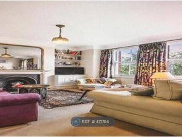 2 Bedrooms Flat for rent in Ingelow Road, London SW8