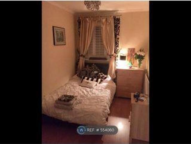 2 Bedrooms Flat for rent in Ingram Lodge, London SW4