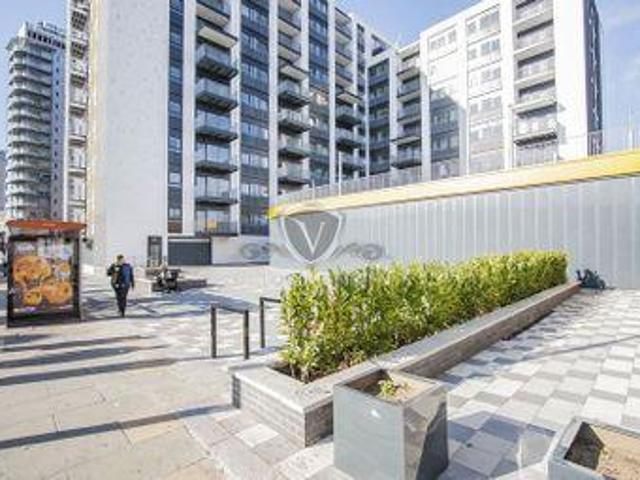 2 Bedrooms Flat for rent in Ilford Hill, Ilford IG1
