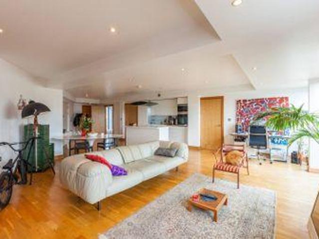 2 Bedrooms Flat for rent in Iron Works, Bow E3