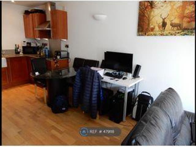 2 Bedrooms Flat for rent in Isaac Way, Manchester M4