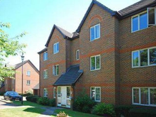 2 Bedrooms Flat for rent in John Austin Close, Central Kingston KT2