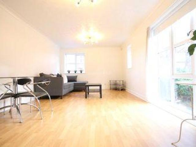 2 Bedrooms Flat for rent in James Brindley Basin, Manchester M1