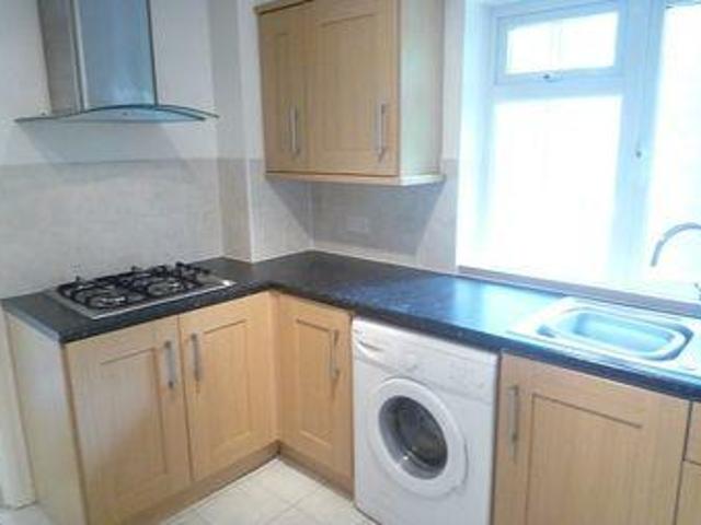 2 Bedrooms Flat for rent in Jireh Court, Haywards Heath RH16