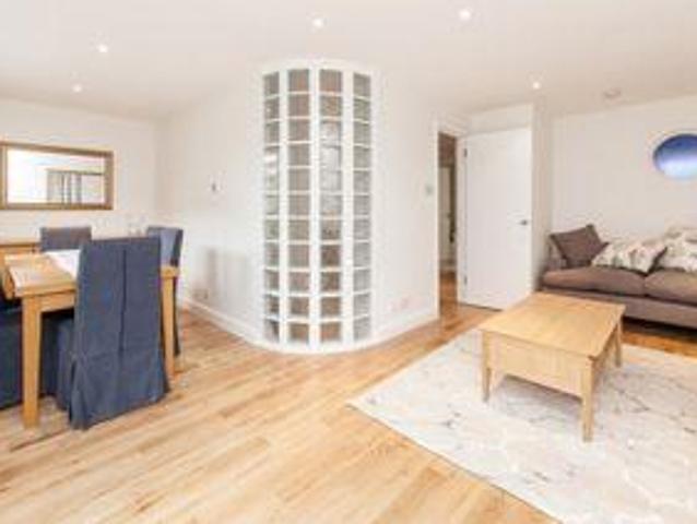 2 Bedrooms Flat for rent in Jubilee Place, Chelsea SW3