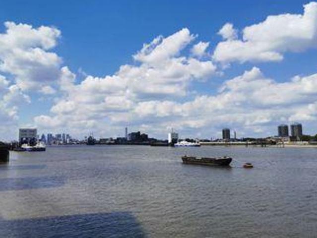 2 Bedrooms Flat for rent in Judde House, Duke Of Wellington Avenue, London SE18