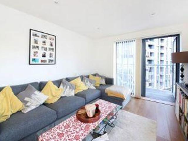 2 Bedrooms Flat for rent in Jude Street, Canning Town E16