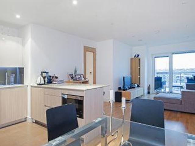 2 Bedrooms Flat for rent in Juniper Drive, London SW18