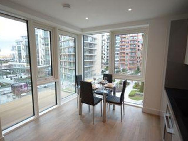 2 Bedrooms Flat for rent in Juniper Drive, London SW18