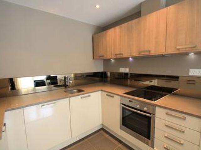 2 Bedrooms Flat for rent in Omega Place, Kings Cross N1