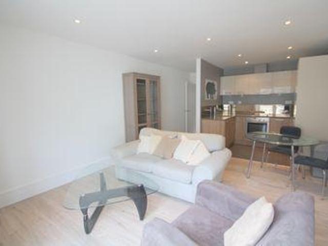 2 Bedrooms Flat for rent in Omega Place, Kings Cross N1