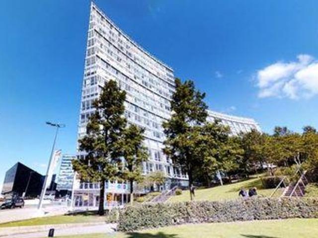 2 Bedrooms Flat for rent in One Park West, 31 Strand Street, Liverpool L1