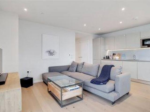 2 Bedrooms Flat for rent in One The Elephant, St. Gabriel Walk, London SE1