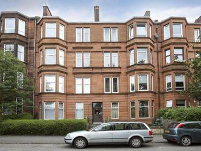 2 Bedrooms Flat for rent in Onslow Drive, Dennistoun, Glasgow G31