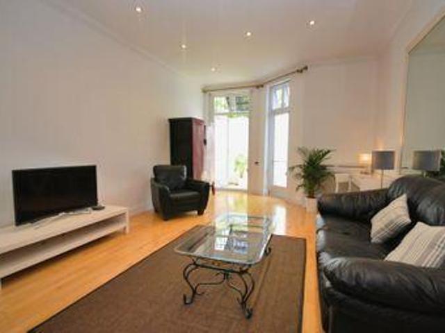 2 Bedrooms Flat for rent in Onslow Gardens, South Ken SW7