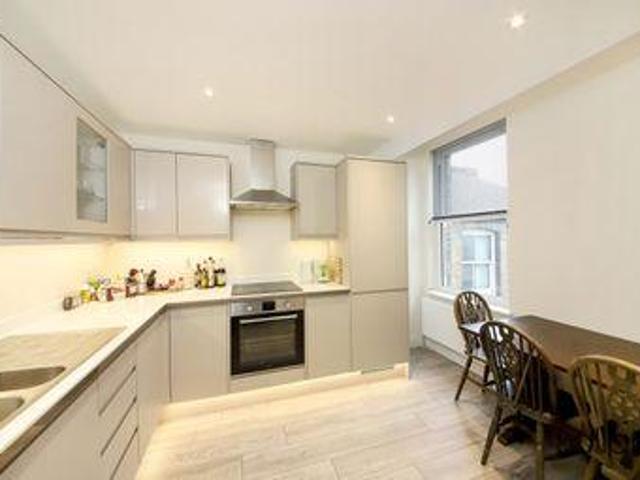 2 Bedrooms Flat for rent in Oakley Place, London SE1