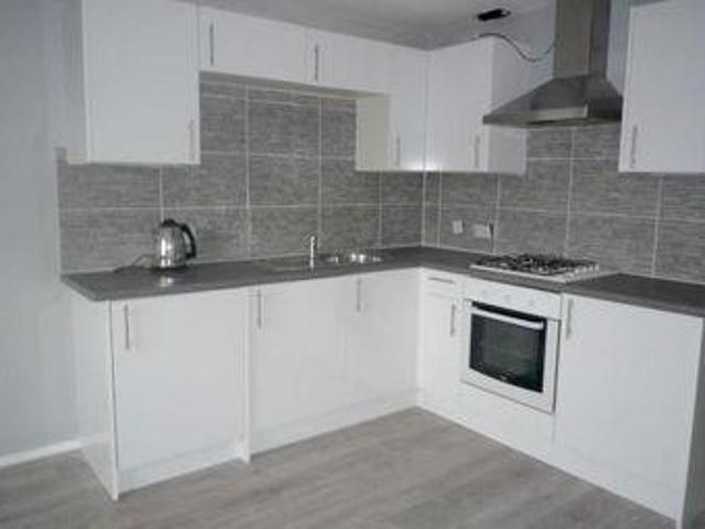 2 Bedrooms Flat for rent in Old Bakery Court, Pentyrch, Cardiff CF15