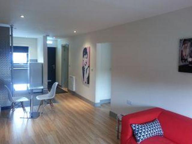 2 Bedrooms Flat for rent in Old Brickyard, Nottingham NG3