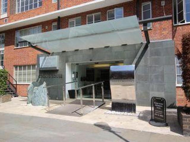 2 Bedrooms Flat for rent in Old Brompton Road, London SW7