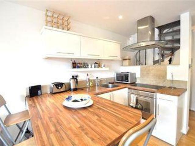 2 Bedrooms Flat for rent in Old Brompton Road, London SW5