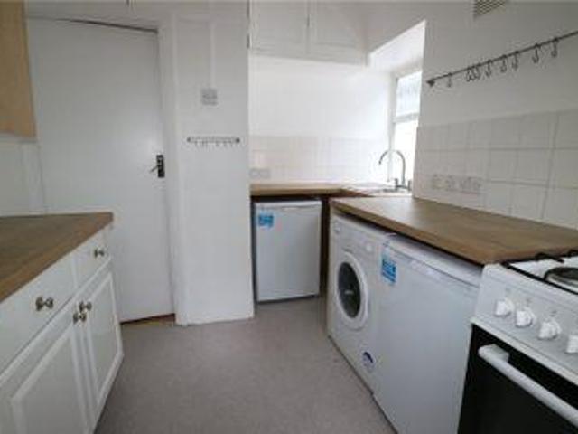 2 Bedrooms Flat for rent in Old Church Lane, London NW9