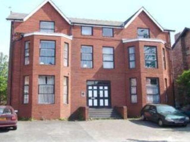 2 Bedrooms Flat for rent in Old Lansdowne Road, West Didsbury, Didsbury, Manchester M20