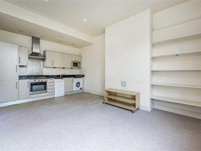 2 Bedrooms Flat for rent in Old Station Way, Clapham, London SW4