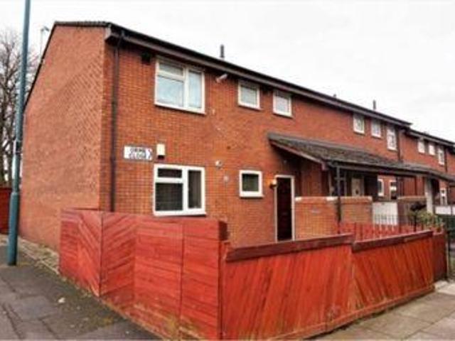 2 Bedrooms Flat for rent in Orme Close, Beswick M11