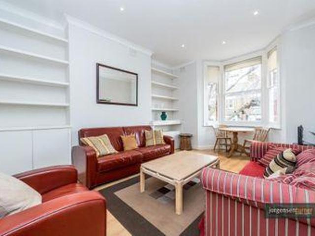 2 Bedrooms Flat for rent in Ormiston Grove, Shepherds Bush, London W12