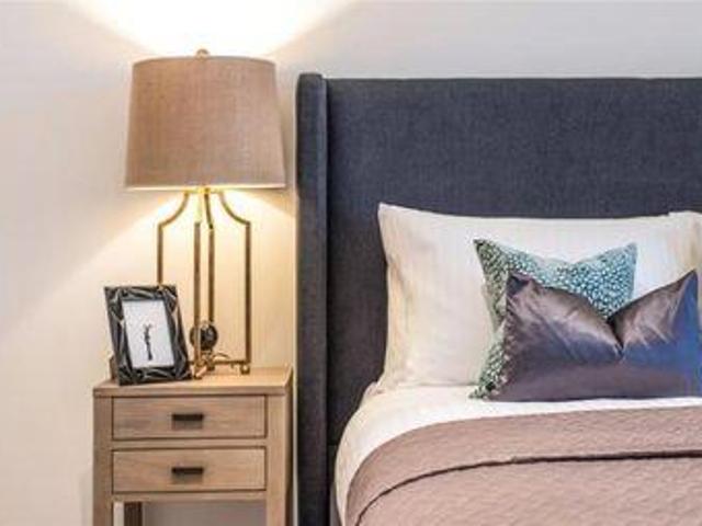 2 Bedrooms Flat for rent in Ostro Tower, Canary Wharf E14