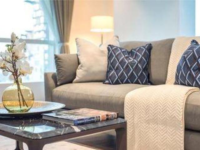 2 Bedrooms Flat for rent in Ostro Tower, Canary Wharf E14