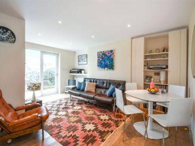 2 Bedrooms Flat for rent in Oseney Crescent, London NW5