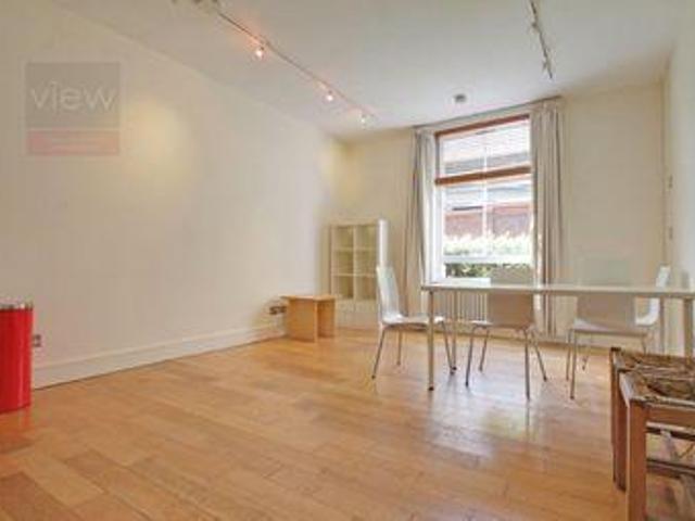 2 Bedrooms Flat for rent in Oval Mansions, Oval SE11