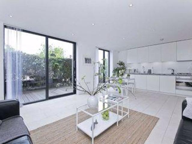 2 Bedrooms Flat for rent in Oval Road, Camden, London NW1