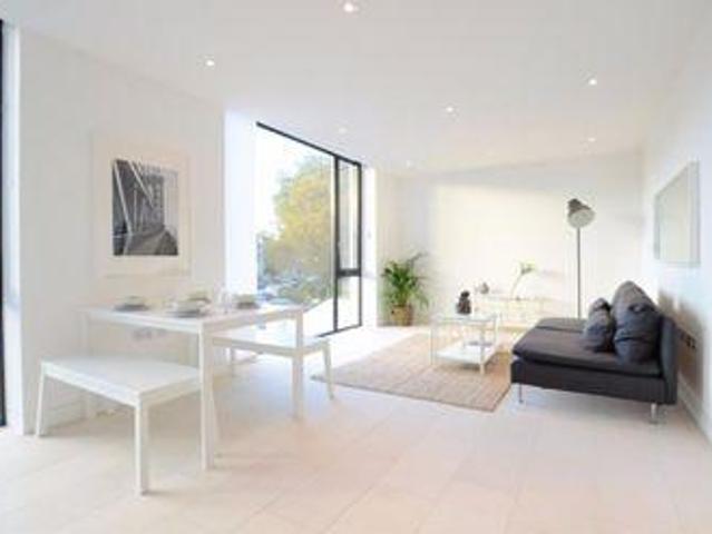 2 Bedrooms Flat for rent in Oval Road, London NW1