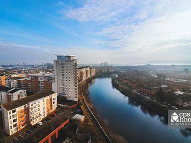 2 Bedrooms Flat for rent in Overstone Court, Cardiff CF10