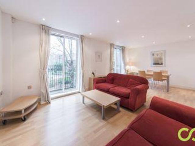 2 Bedrooms Flat for rent in Owen Street, London EC1V