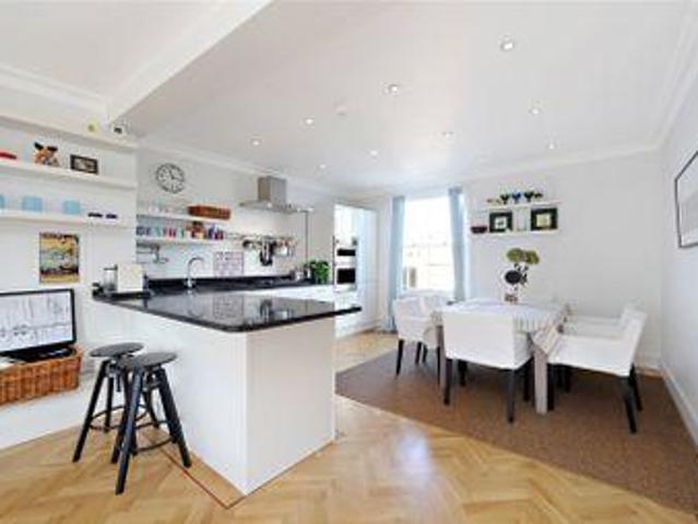 2 Bedrooms Flat for rent in Oxberry Avenue, London SW6