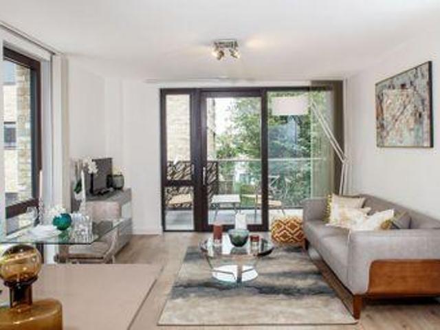 2 Bedrooms Flat for rent in L&Q @ The Pavilions, Caledonian Road N1