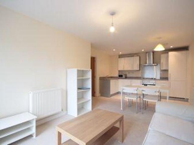 2 Bedrooms Flat for rent in Lovelace House, Uxbridge Road, Ealing, London W13