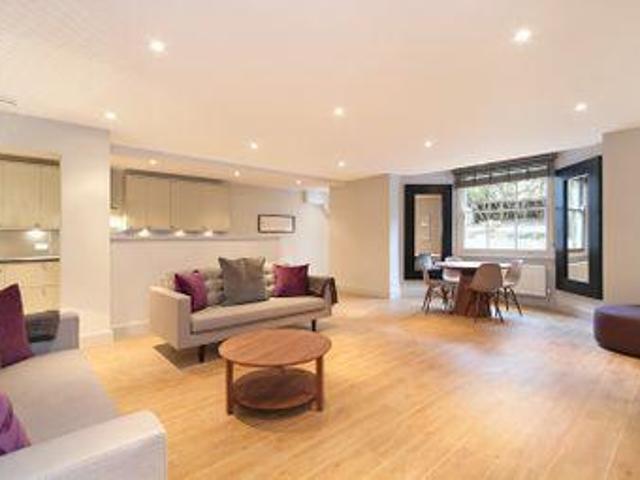 2 Bedrooms Flat for rent in Lower Addison Gardens, London W14