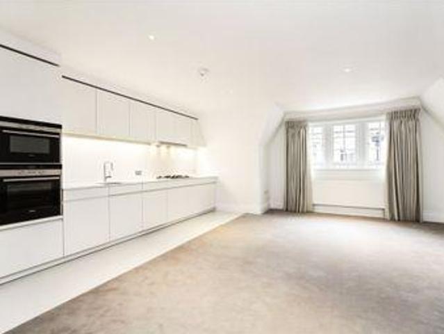 2 Bedrooms Flat for rent in Lower Sloane Street, Chelsea, London SW1W