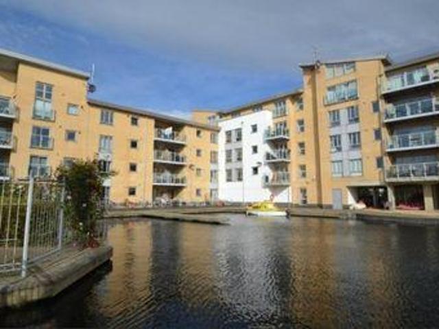 2 Bedrooms Flat for rent in Lockside Marina, Chelmsford CM2